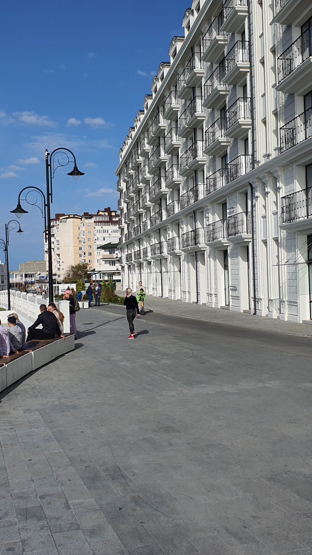 8 988 33 777 26 Любовь
Географический центр города!