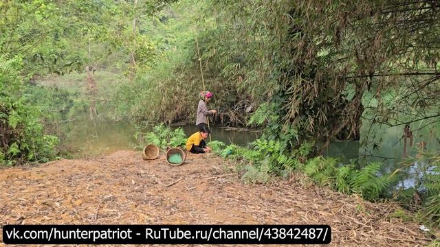 🎣🐟 Навыки рыбалки для мальчика из Хайленда: методика ловли карпа на дождевых червей 🌄📦