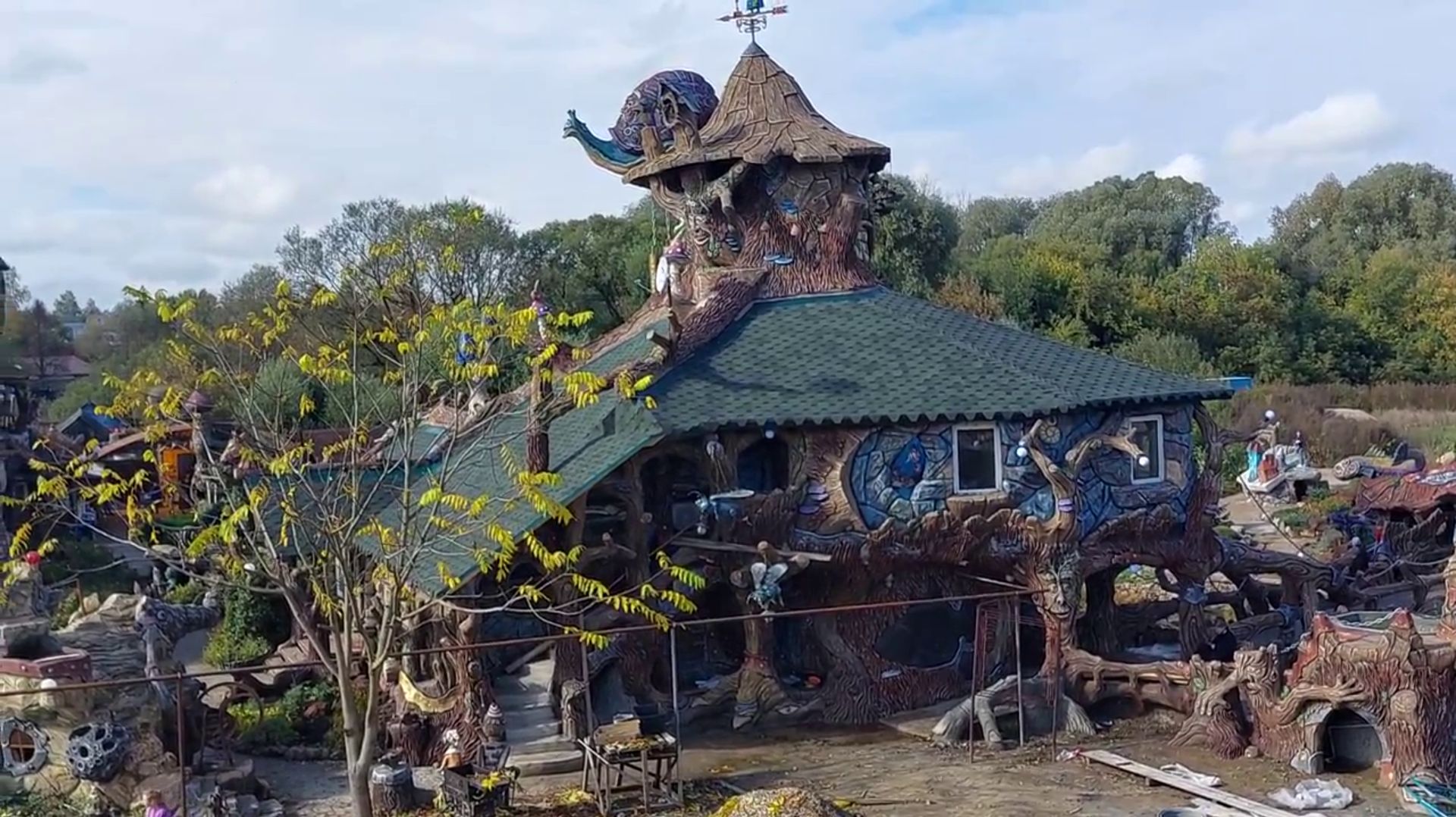 Обзор  усадьбы.  Идеи по декору Бани.  Частный парк Вихляндия.