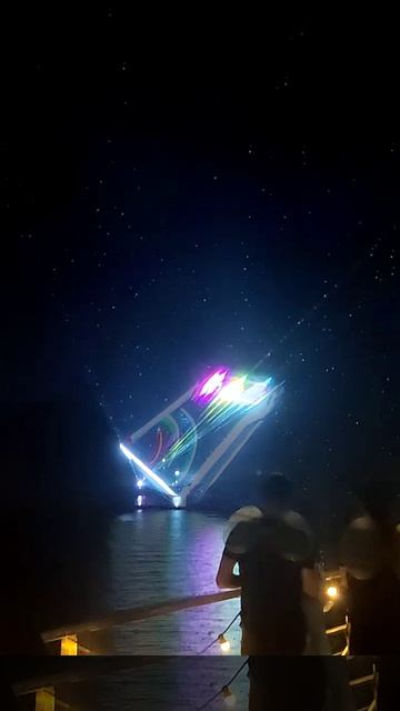 Лазерное шоу на водном экране по мотивам "Союзмульфильма"