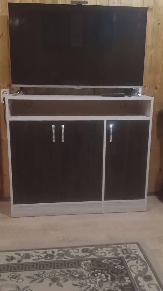 Тумбочка под телевизор