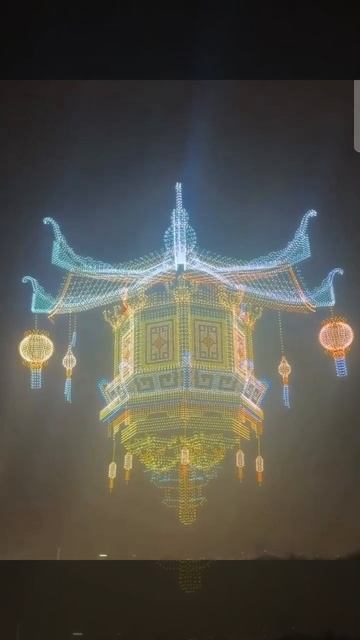 В Хэфэе 20 000 дронов осветили ночное небо