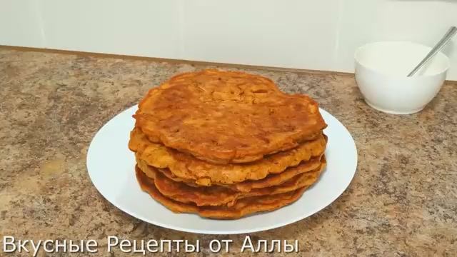 Блины с яблоками из доступных продуктов.