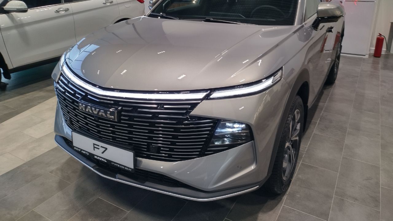 HAVAL F7 TECH+ 4WD  серый