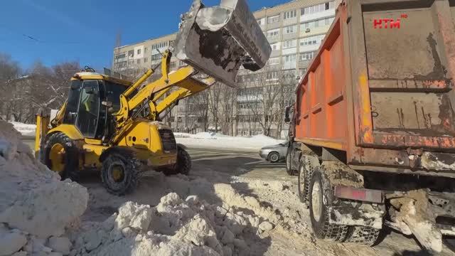 Уборка города продолжается!