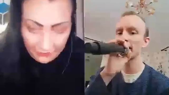 а я несу тебе цветы