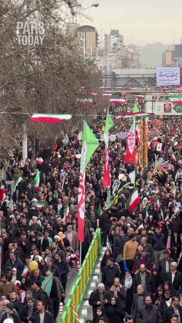 47 лет величия: Иран празднует годовщину Революции, похоронив надежды врагов на уничтожение страны