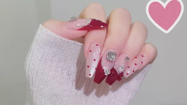 Милые ногти с сердечами.Корейский маникюр.