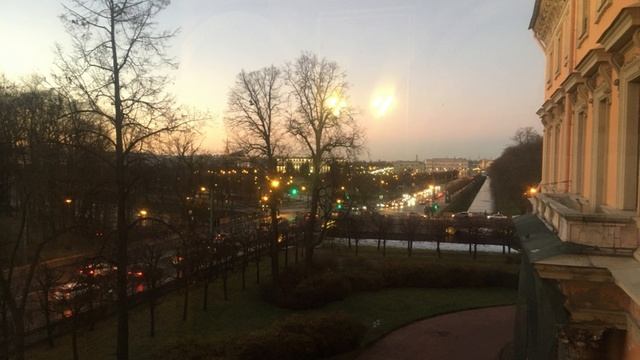 Аудиокнига. Про костюмы