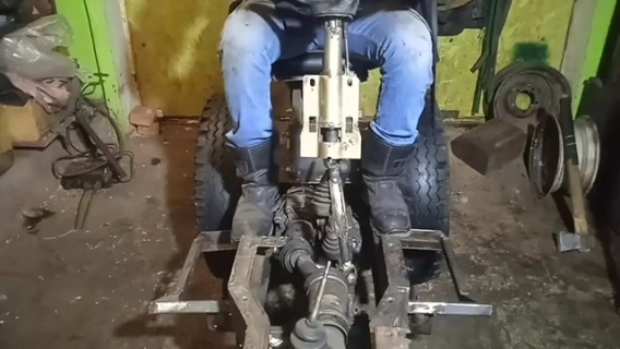 Мой новый мини трактор колея 70см (Установка рулевой колонны и кулисы КПП)