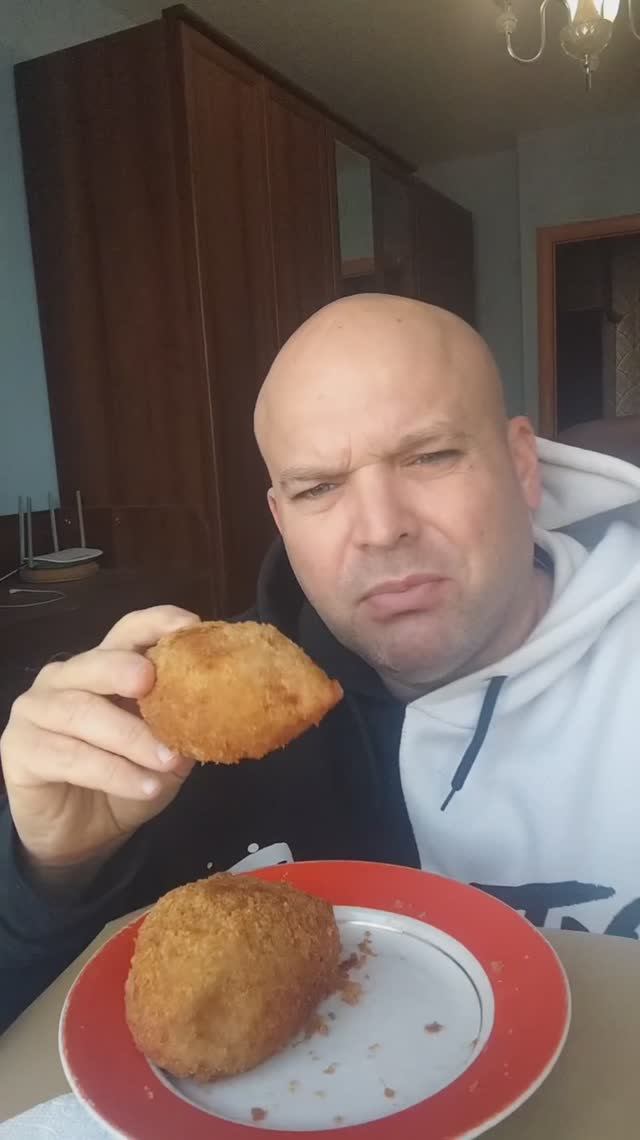 ОБЖОР котлета по-киевски/перекус/мукбанг/еда на камеру