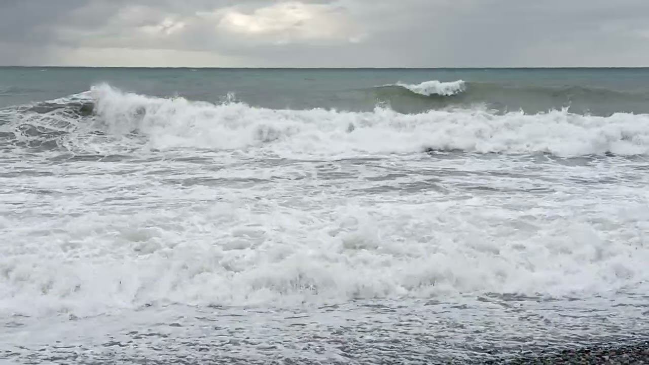 Сочи. Военный санаторий "Лазурный берег". Декабрь 2025 года. Море.