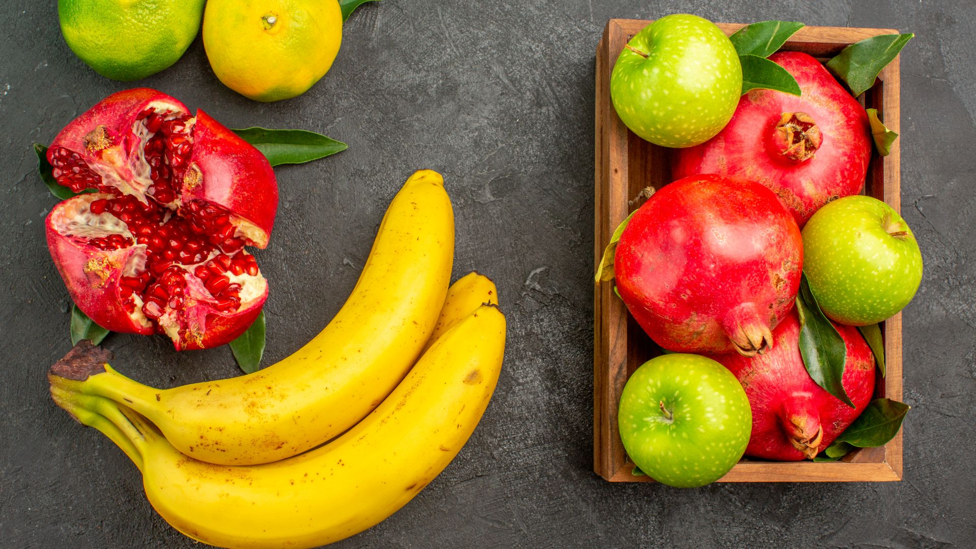 Диетологи назвали фрукты, в которых зимой максимально много витаминов!