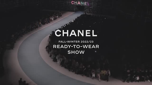 Показ женской коллекции Chanel осень-зима 2022-2023