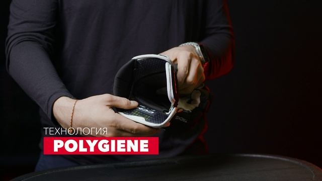 CCM Tacks 4R PRO3 — профессиональные хоккейные перчатки 2024 с D3O ZERO и максимальной мобильностью