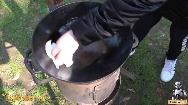 Праздничный обед в казане-кебаб из курицы