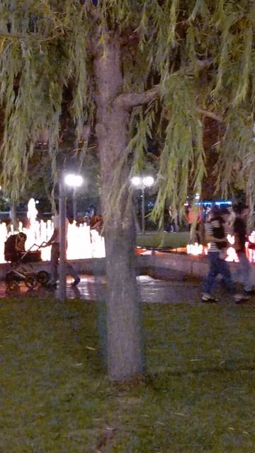 Фонтаны Ереван Армения люди