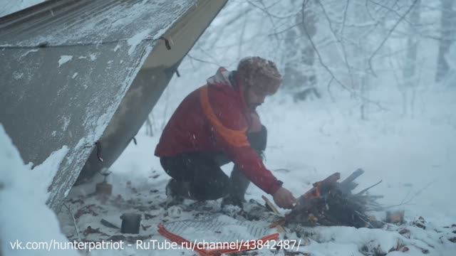 🌨️🌬 Без палатки, без спального мешка −15°C: как выжить зимой в снежную бурю! 🔥 в экстрем условиях