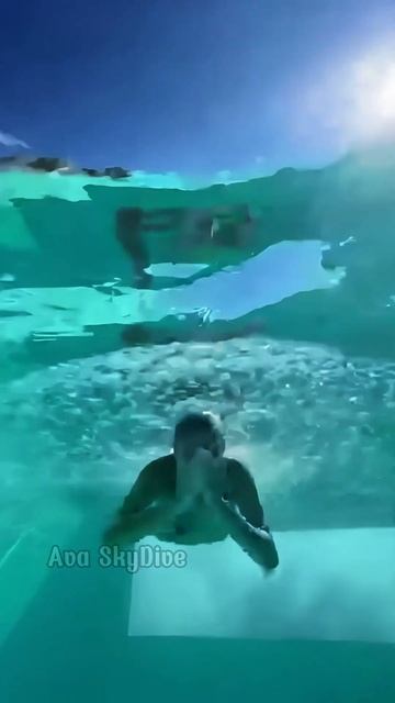 Бассейн на дереве