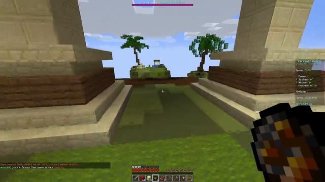 Играю с другом в фаербол файт и другие дуэли.