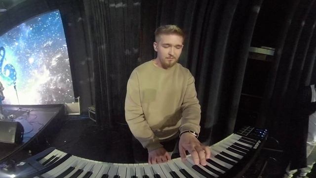 Привет (Женя Трофимов) Александра  Сайбель, Илья Лузин