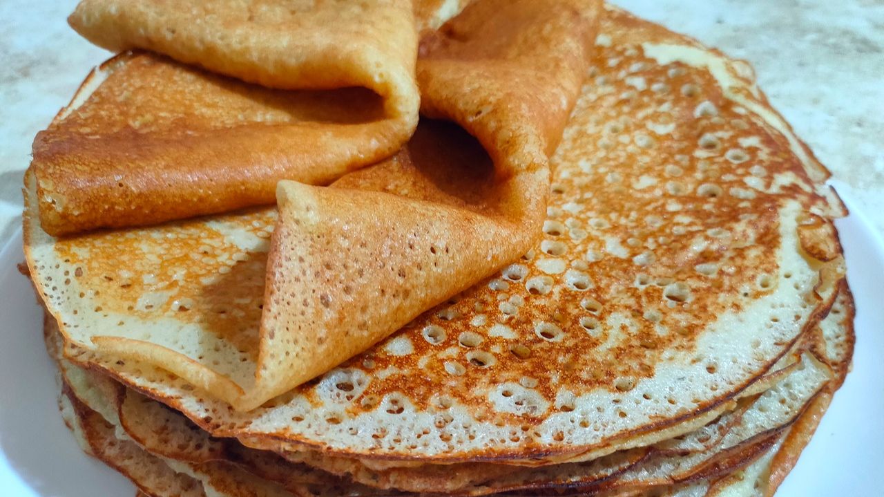 ДРОЖЖЕВЫЕ БЛИНЫ НА МОЛОКЕ🔥Ольгины Рецепты.