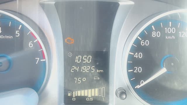 Загорелся чек на Datsun On-Do, машина не реагировала на полное нажатие газа.