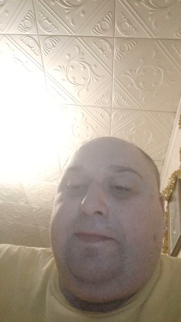 28 000 медиков заменить на ИВЛ