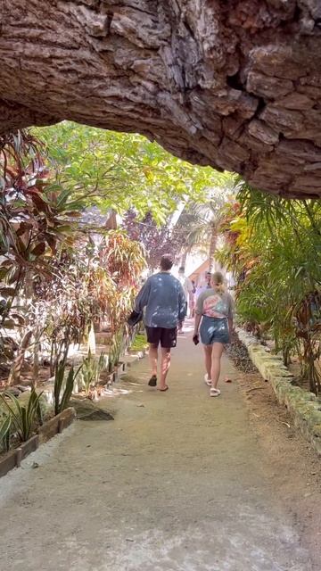 Маяк Дондра — самая южная точка Шри-Ланки. #shorts