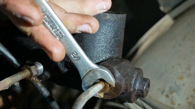 Cadillac Coupe DeVille 1965 года выпуска