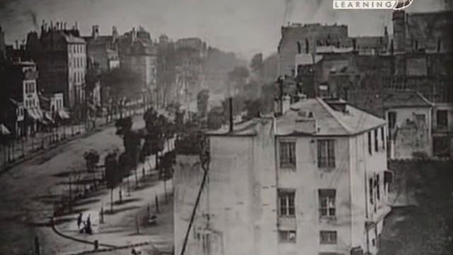 77. Фотокамера Луи Дагера