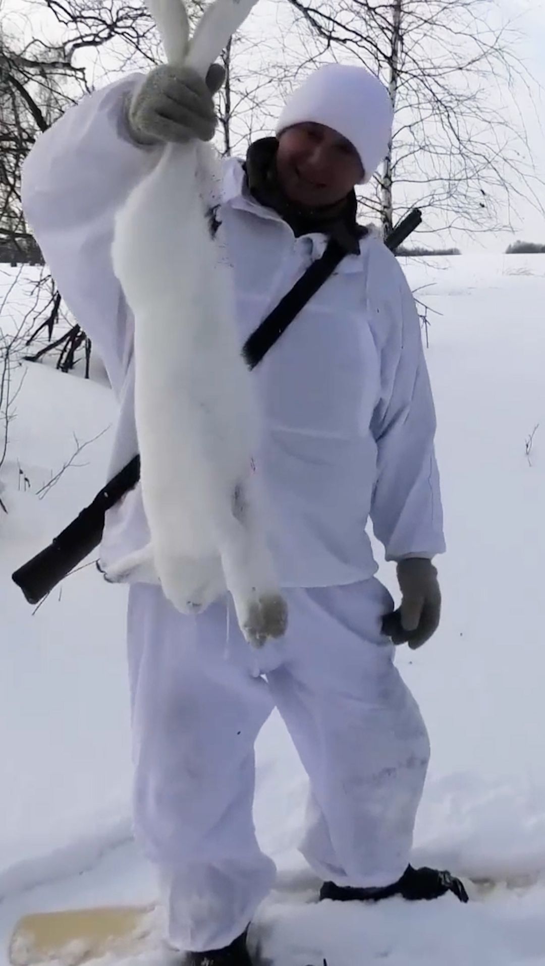 Охота на зайца с биноклем