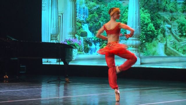 Зимняя Гармония: Олеся Ревякина — Вариация Одалиски. Балет «Корсар» 🩰❄️