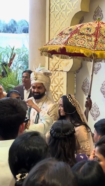 Привет Я Индия/ИНДИЙСКАЯ НЕВЕСТА ВЫШЛА К ЖЕНИХУ.