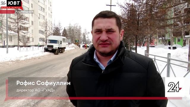 Порядка 140 тысяч кубов снега было вывезено из Альметьевска с начала года