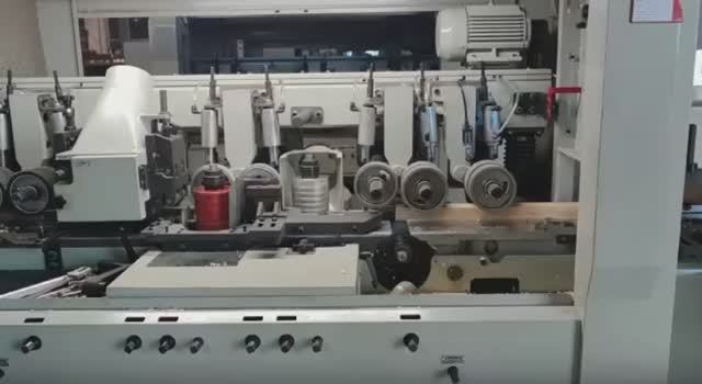 Работа четырехстороннего станка WoodForce 418D