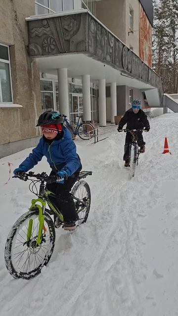 Снежные  велотренировки