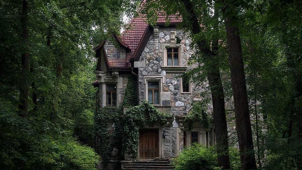 Как культурный гость я ждал слова хозяина. И оно последовало...