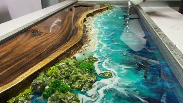 Стол и стулья из эпоксидной смолы Ocean