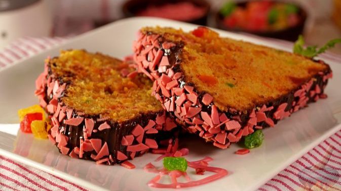 МОРКОВНО-АПЕЛЬСИНОВЫЙ КЕКС С ЦУКАТАМИ