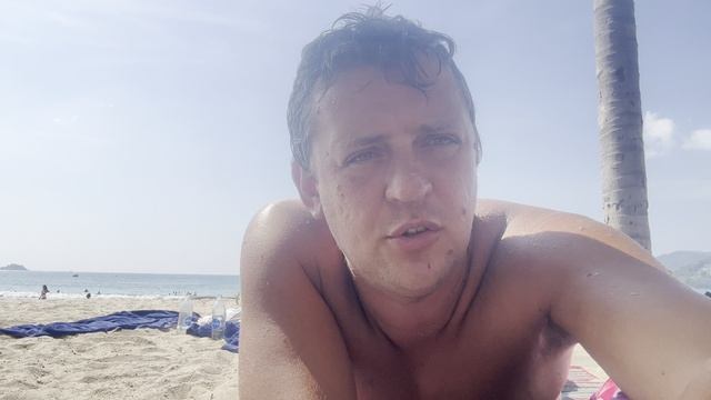 Зимовка в Тайланде с годовасиком 15.1.26 Анфиса болеет, я один на пляже но вечером мы с Юлей в двоем