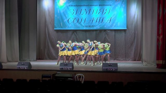 девочки эстрадный