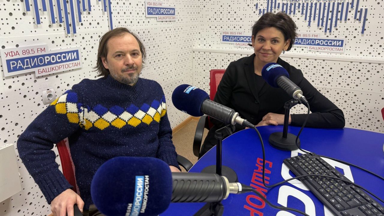 В Уфе открылась выставка - вместо масла на холсте художник использует пиксели и ткань