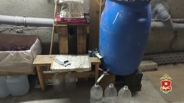 В Хакасии бутлегер из Абакана стал фигурантом уголовного дела за организацию подпольного алкоцеха