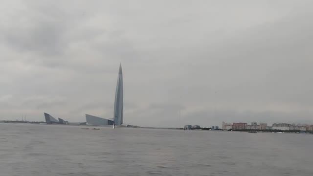 На метеоре по Финскому заливу. Хмурый Питер, июль 2025