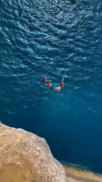 Прыжок троих