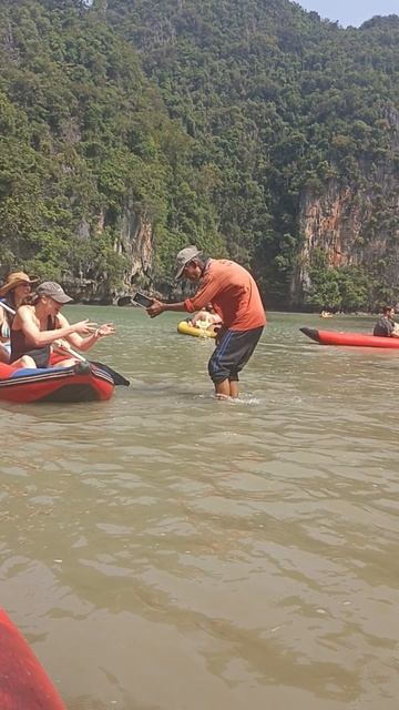 На каное по лагуне в другой мир. Остров Хонг, Таиланд