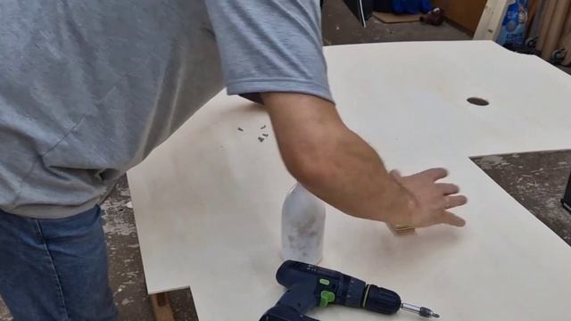 #14 Как сделать потолок из фанеры в автодоме: монтаж 4мм тополиной фанеры | Этап 14 переоборудования