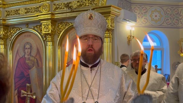 МИТРОПОЛИТ ИГНАТИЙ СОВЕРШИЛ БОЖЕСТВЕННУЮ ЛИТУРГИЮ В ХРАМЕ СВЯТИТЕЛЯ ИОАННА ЗЛАТОУСТА П. ЗОНАЛЬНЫЙ