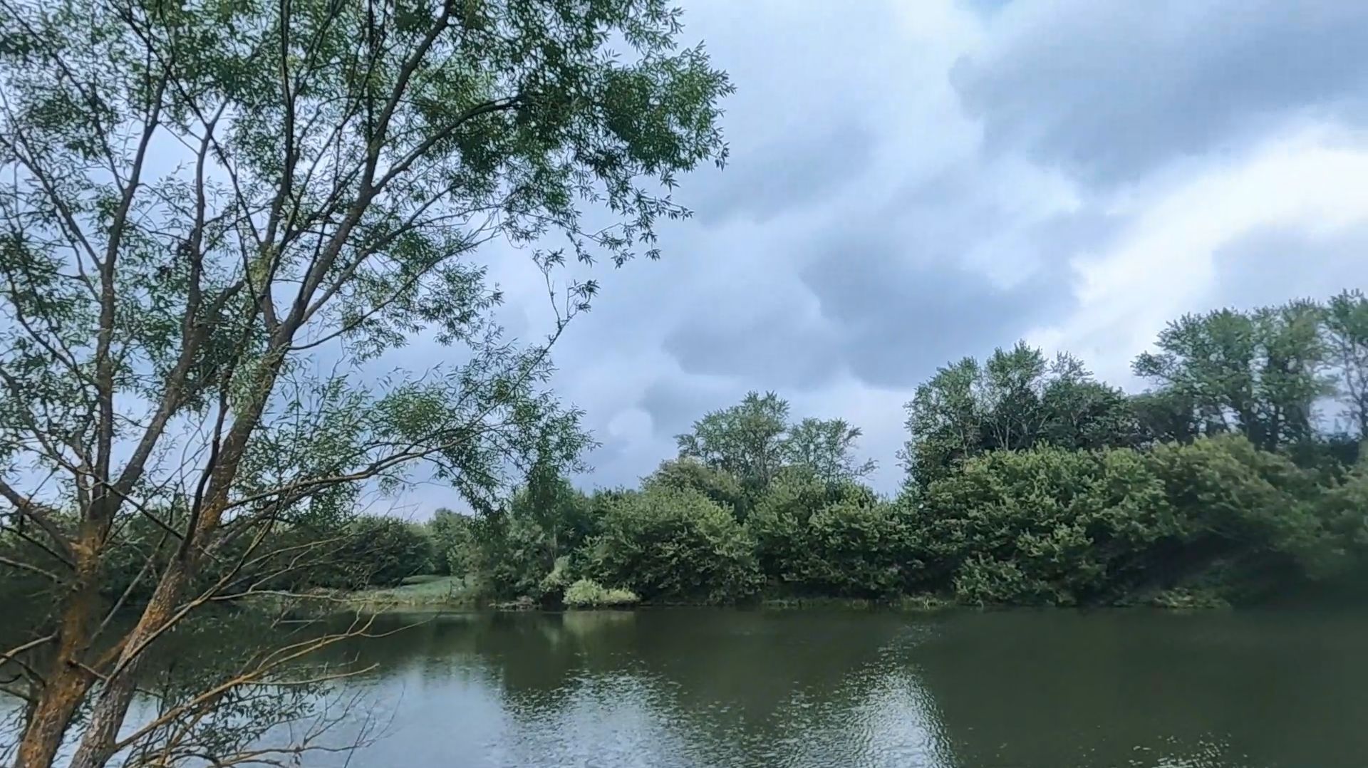 Рыбалка. Погода меняется.